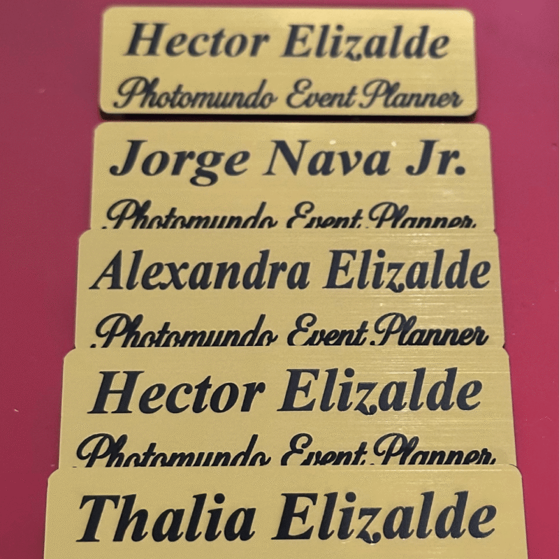 Custom Engraved Acrylic Name Tags – Laser Engraved - Mundo De Diseño